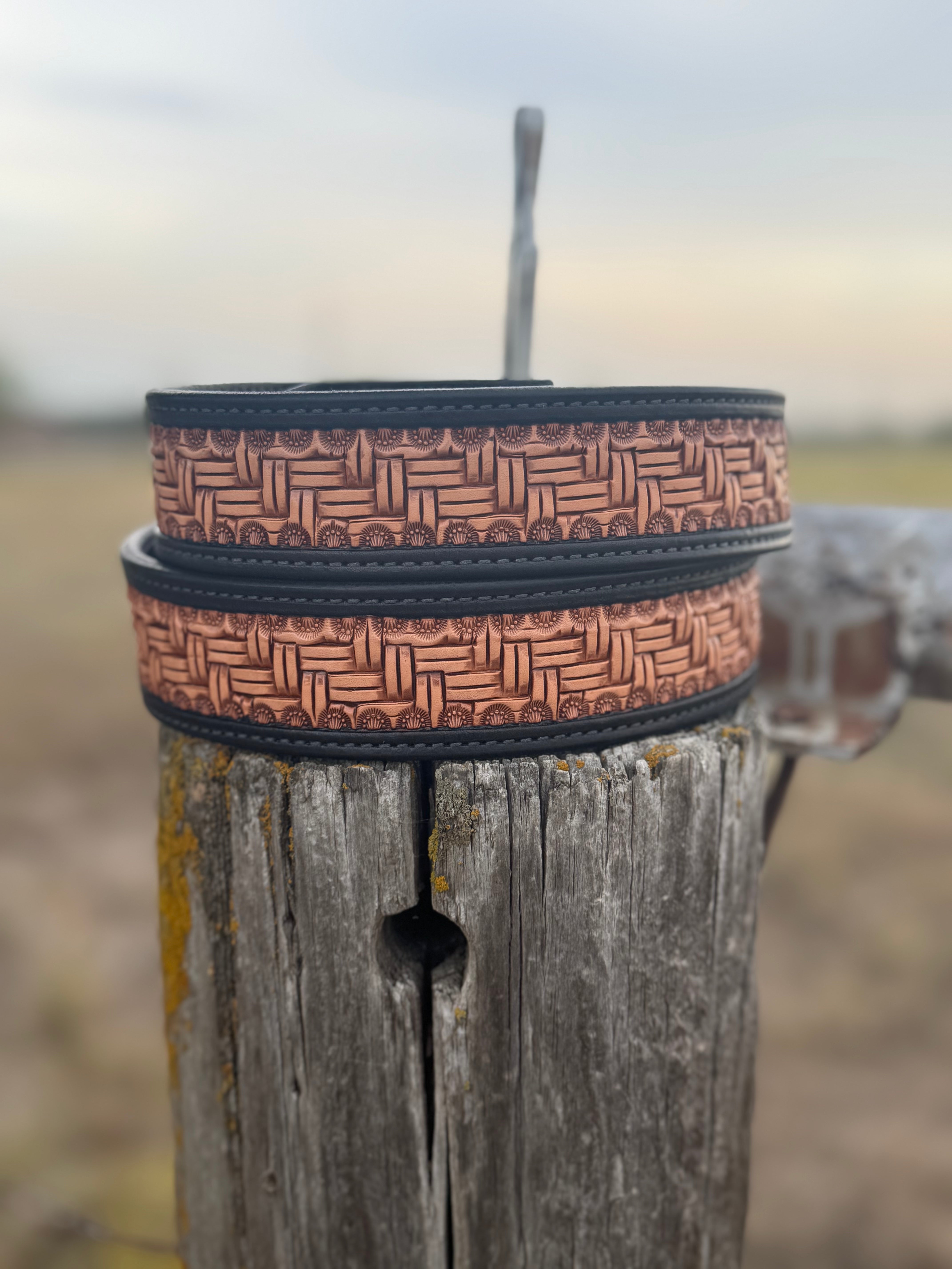 Wicker basket stamp/Black border – Randall Leather Designs